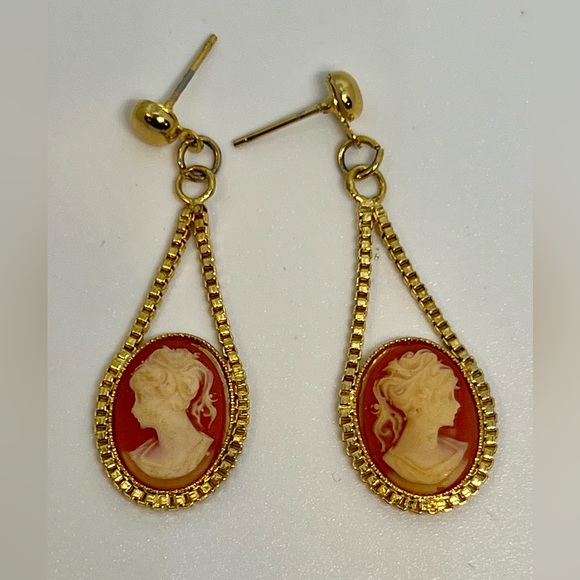 cameo | Jewelry | Victorian Inspired Gold Red Cameo Pierced Earrings ...